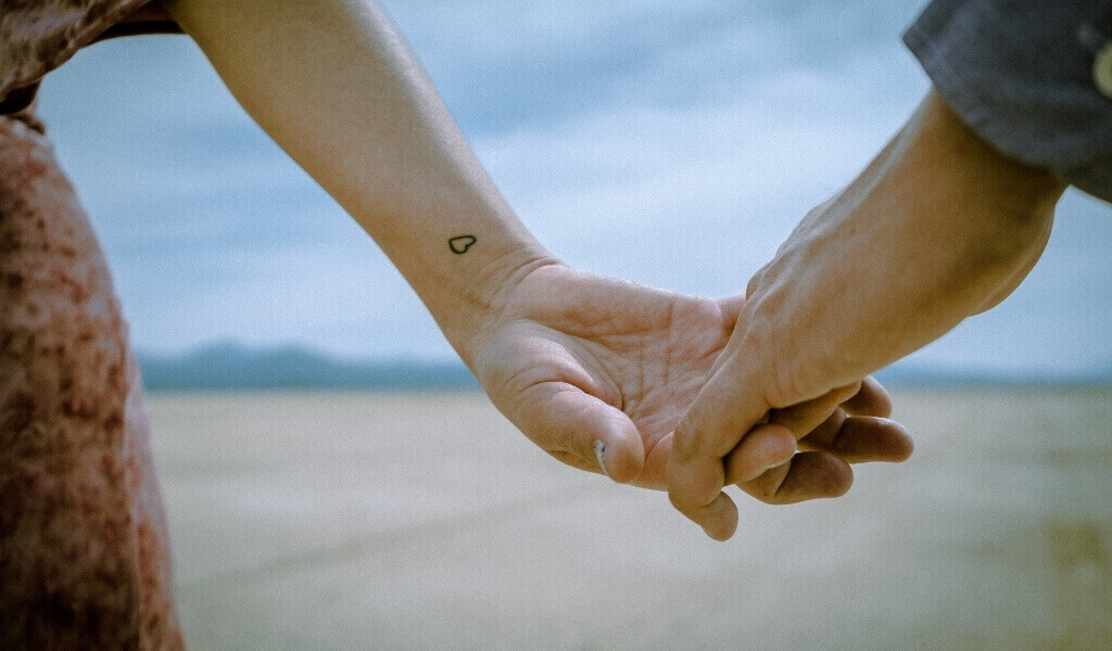 Gerçek Aşk Nedir Nasıl Hissedilir? Platonik ve Gerçek Aşkın Tanımı - Muhiku